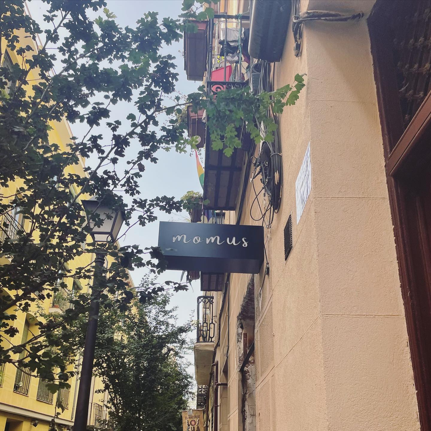 Momus Cocktail Bar - Coctelerías en Madrid Capital, Madrid, España ...