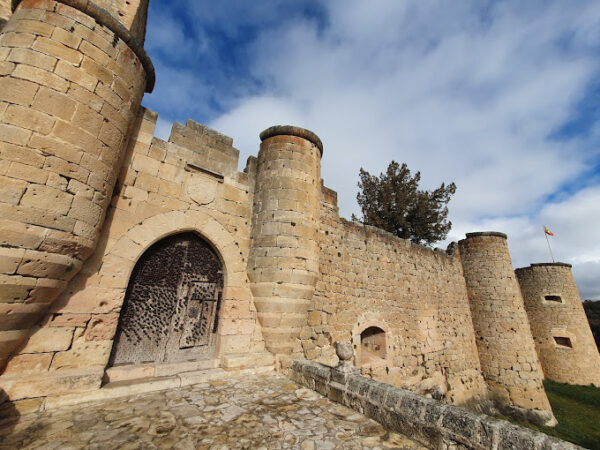 Castillo de Pedraza - Monumentos en Pedraza, Segovia, España - Sitio ...